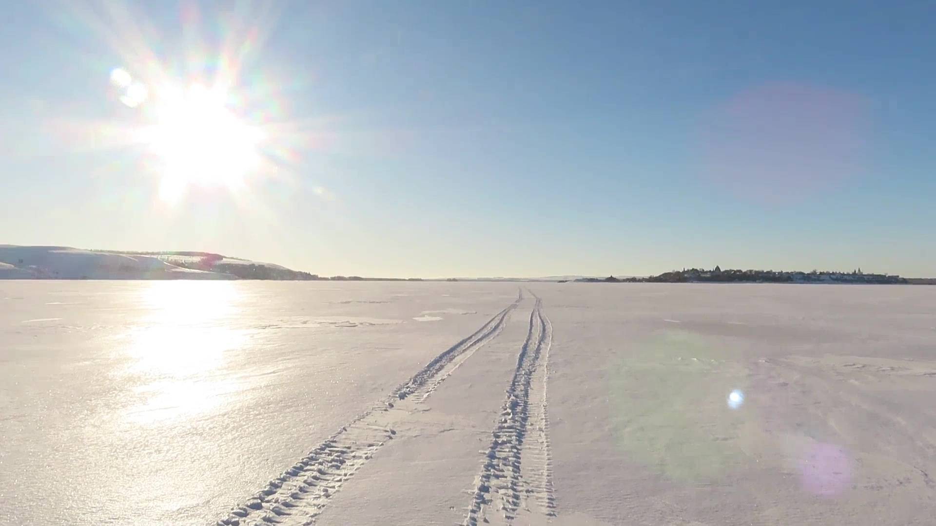 Пеший поход за Волгу по льду.