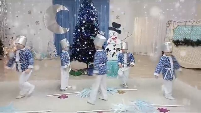 "Танец снеговиков", Исполняет: группа "Непоседы", 4 года