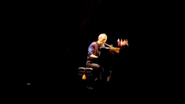 Hugh Laurie - Green Green Rocky Road Saint-Petersburg 24/06/2012