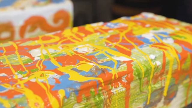 "Стенка на стенку": лекция Ксении Бандориной и презентация шведских панелей.