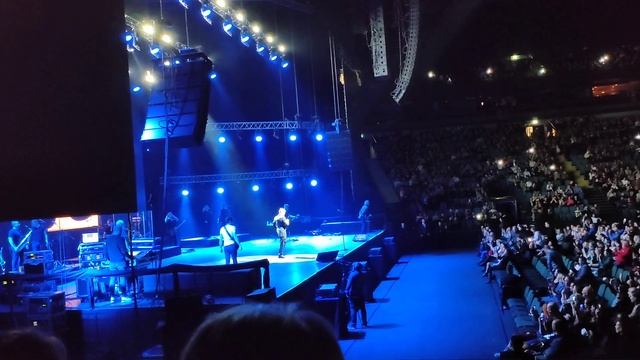 Лепс _ Выход на сцену 02.12.2022 Петербург