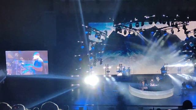 Максим Фадеев - Выход на сцену Азан БКЗ 21.10.23 Петербург