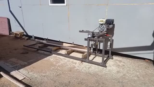 Вертикальная цепная пилорама из двигателя от мотоблока и шины бензопилы (часть 3)