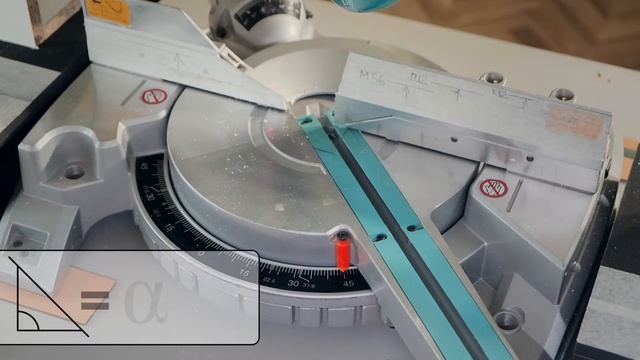 Монтаж внутреннего угла плинтуса, карниза и молдинга