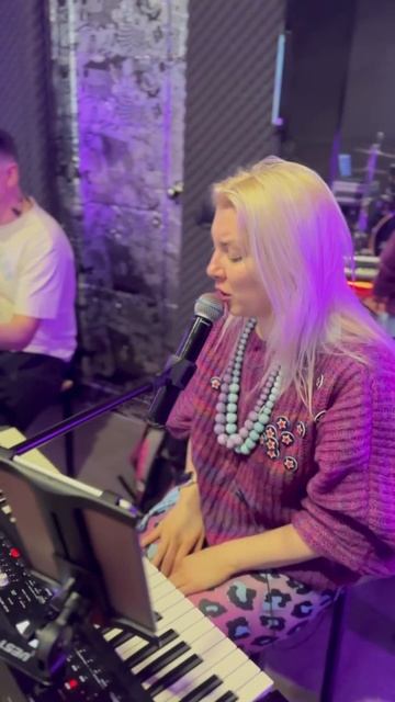 💜 Спойлер акустического концерта