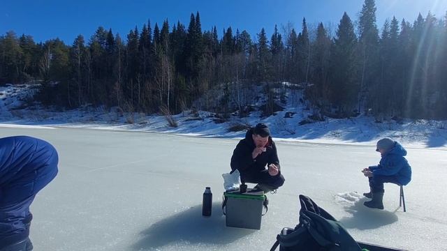 Учебная рыбалка с детьми на реке Вымь