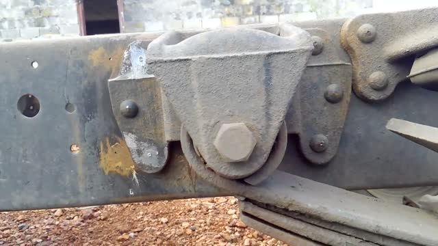 Рама Газель. Высверливаю заклепки.