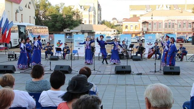 «Ансамбль Российского Казачества» – «Пчёлочка злотая»