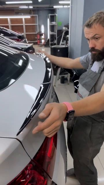 Установка обвеса Mercedes-Benz GLE Coupe 53 AMG Renegade Design.