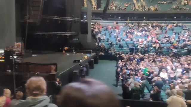 Григорий Лепс Зал после концерта, как могли поддержали 02.12.22 Петербург