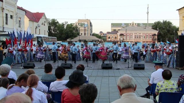 «Оренбургский Государственный Академический Русский Народный Хор» – «Выездка»