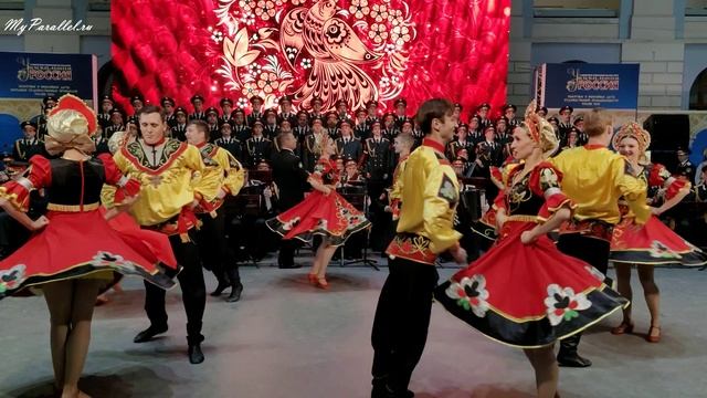 Русский народный танец от ансамбля Минобороны