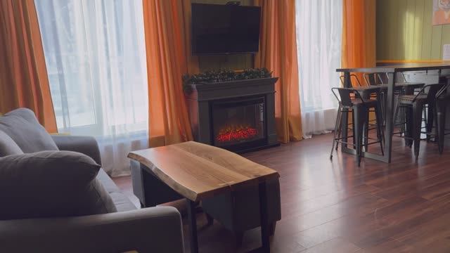 Обзор дома Комфорт в горном парк-отеле Сан Вилладж Архыз 4* в Архызе с тёплым бассейном и рестораном