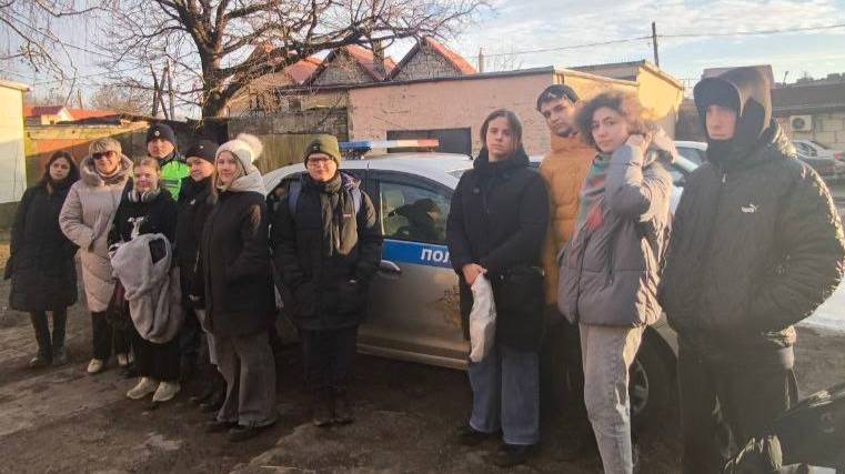 В городе Светлом сотрудники Госавтоинспекции и общественники организовали для детей экскурсию
