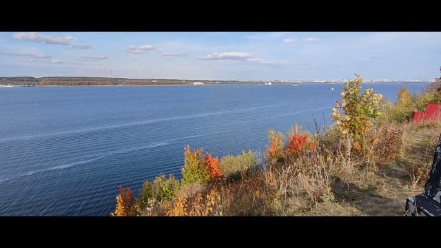 Потрясающий вид на реку Волга (Татарстан)