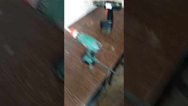 Шкаф-купе встроенный своими руками с нуля. ч.2. Сверло под евровинт. Клеим кромку, обрезка кромки.