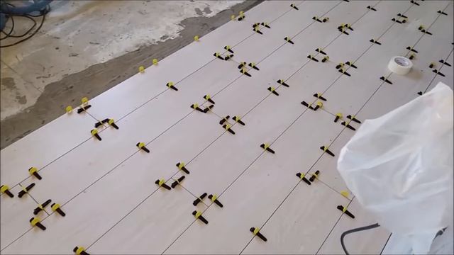 Укладка керамогранита LAPARET 120/20 на пол. Ремонт пола в комнате