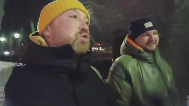 Раздетая Калининградская молодёжь. Ночной Калининград с высоты.