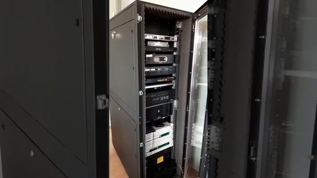 Наш акустический серверный шкаф.
