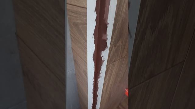 Угол из цементной затирки.