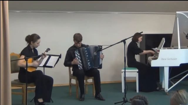 "Чардаш" Артём Павлов (баян), Ольга Ремизова (ф-но), Евгения Новакович (домра)