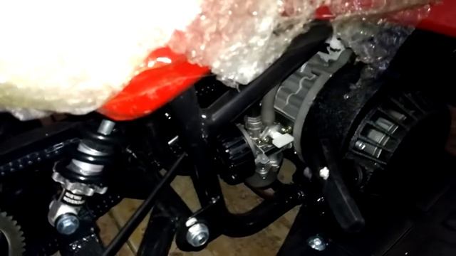 Детский квадроцикл 49 куб. см., видеообзор.