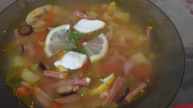 Солянка сборная мясная по - домашнему