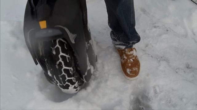 Моноколесо. ЗИМА. Z10 не захотело ехать по глубокому, рыхлому снегу.