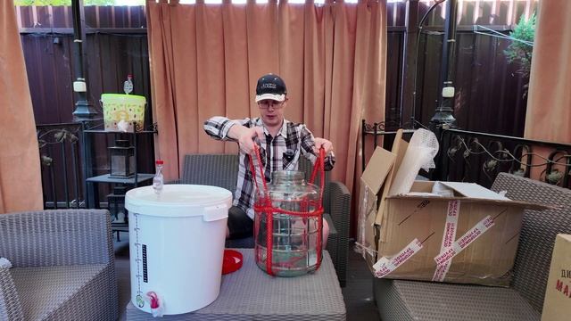 стеклянная бутылка для браги 4к