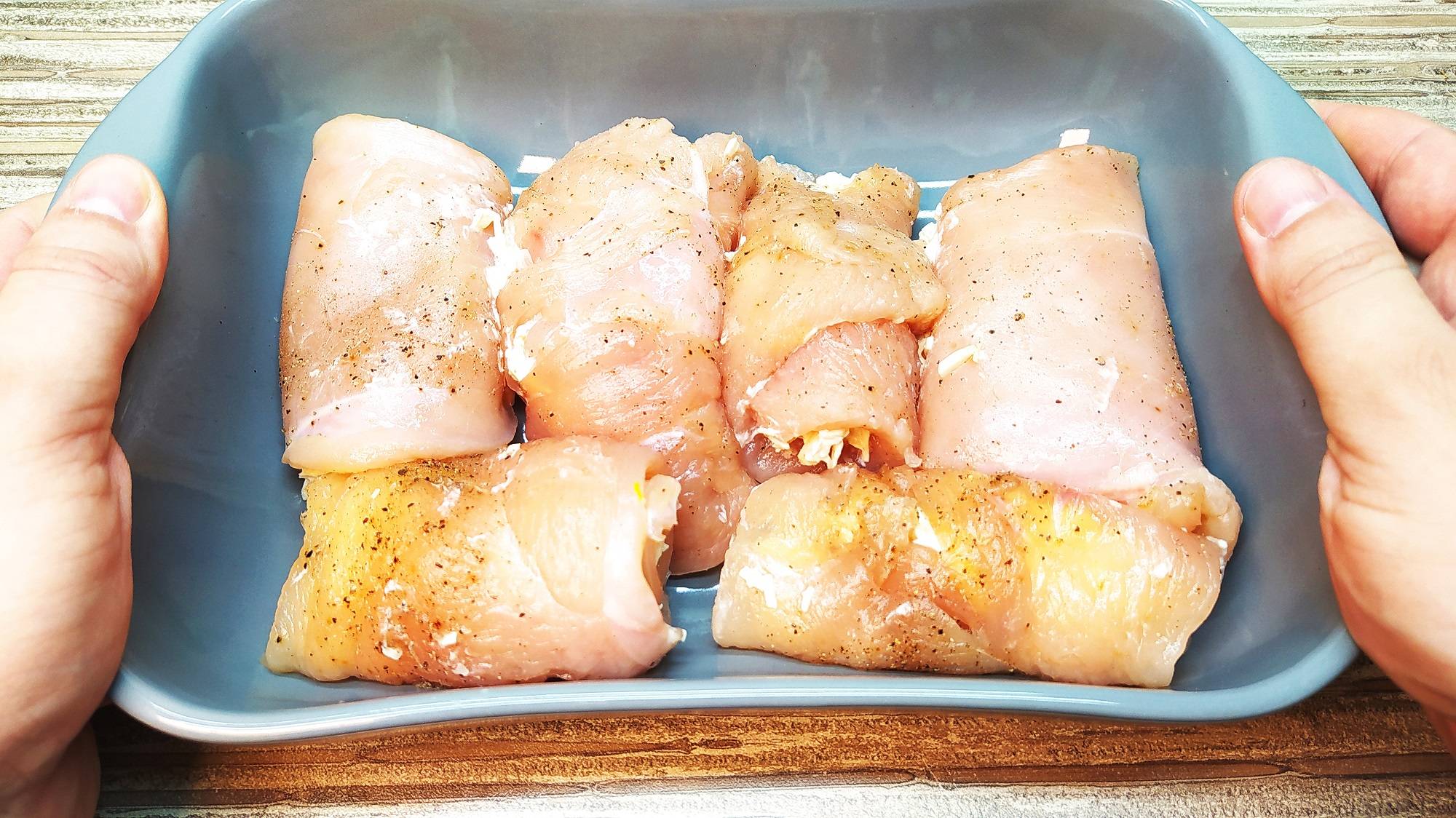 Такой рецепт готовят уже все мои друзья. Необычные КУРИНЫЕ РУЛЕТИКИ