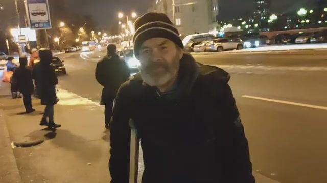 Калининградский бомж дядя Юра, послал нас туда куда нам не надо, но мы ему все ровно помогли!
