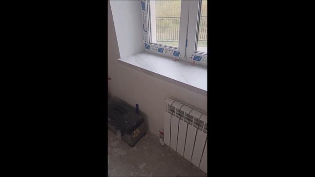 Изготовление подоконников из керамогранита в комнате и на кухне