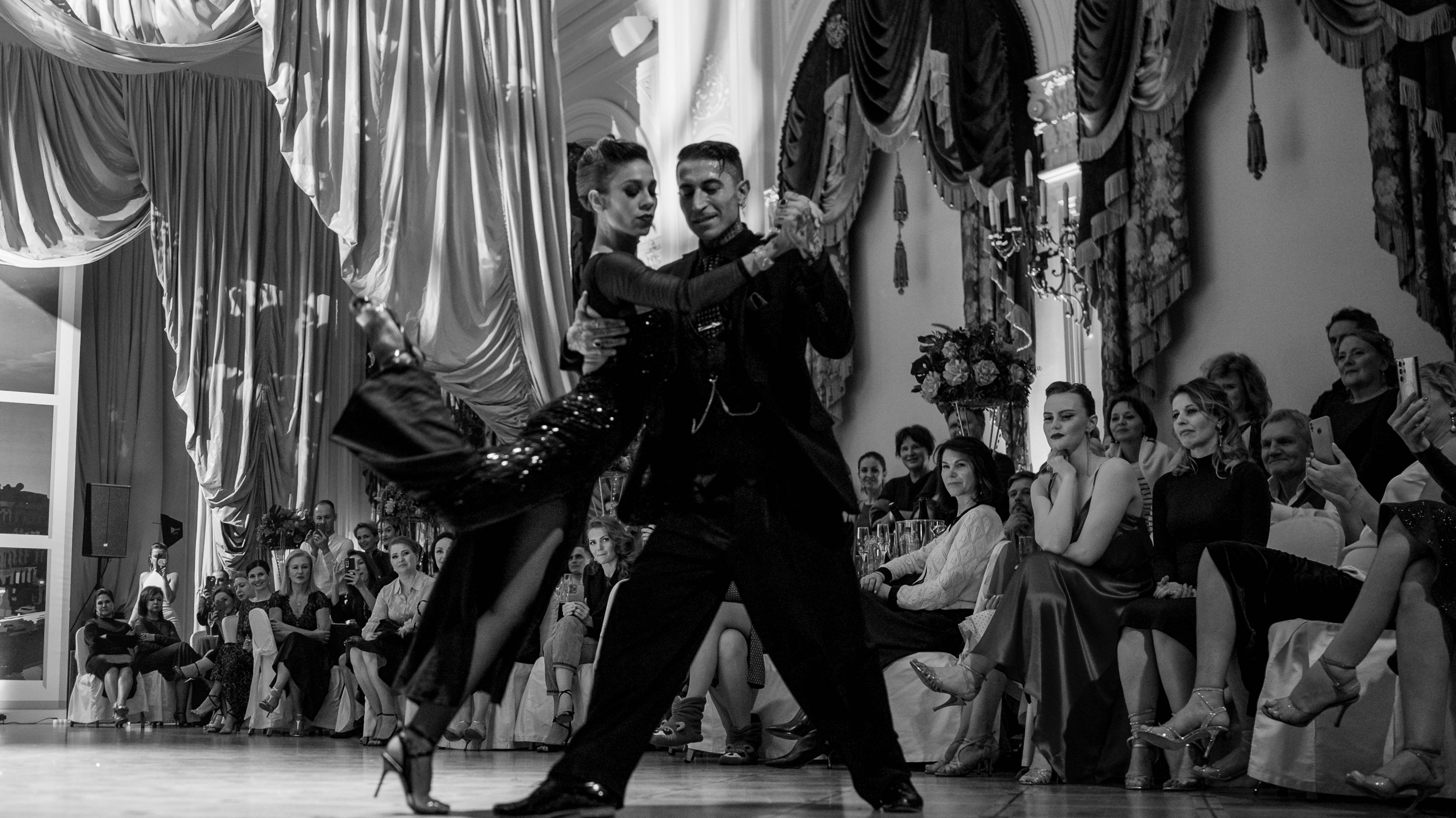 Хуан Санчес и Бруна Эстелита (Julian Sanchez & Bruna Estellita) 05.04.24 (1)