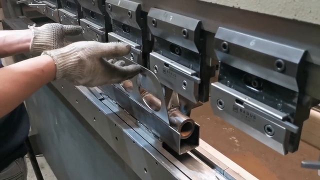 Гибка металла, нестандартная, лист 1,5 мм