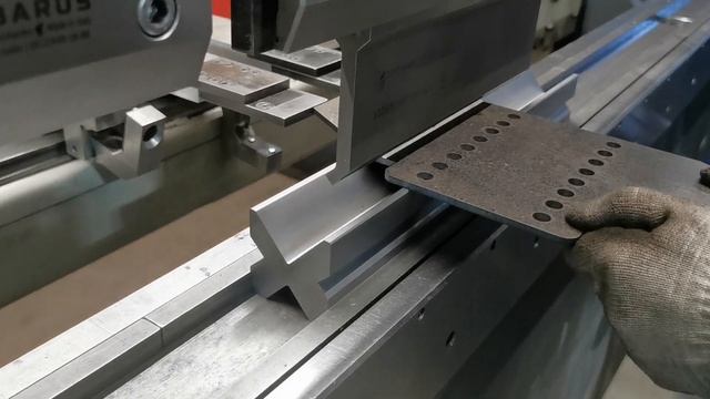 Гибка металла, лист 6 мм