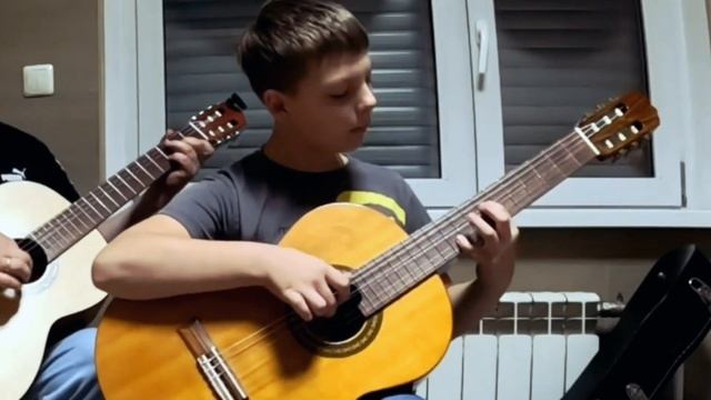 Учитель репетирует с учеником