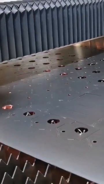 Лазерная резка, черная сталь, лист 1,5 мм