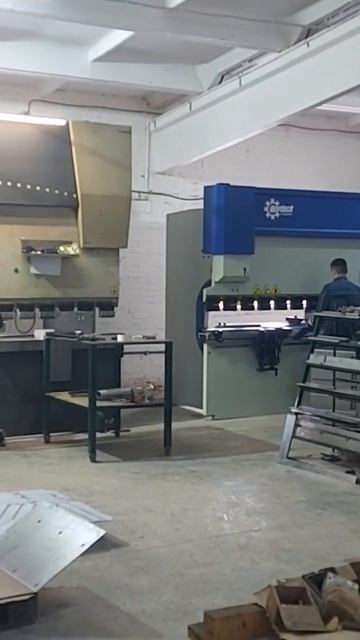 Гнём в два станка. HACO 30100 против Bertech 32125