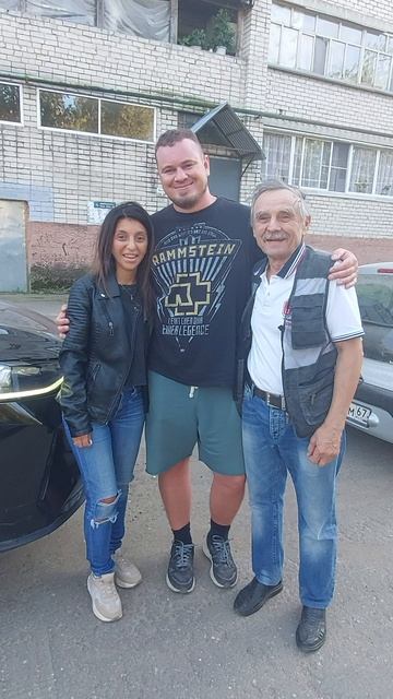 Москвичи в Смоленске.