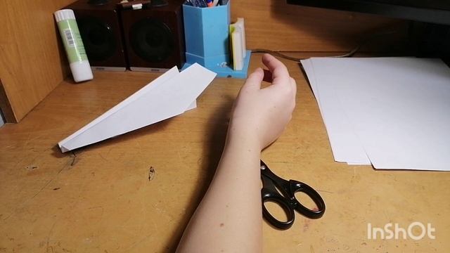 ЛЕТАЮЩЕЕ ЧУДО ЮДО! Самолёт из бумаги ✈️✈️✈️