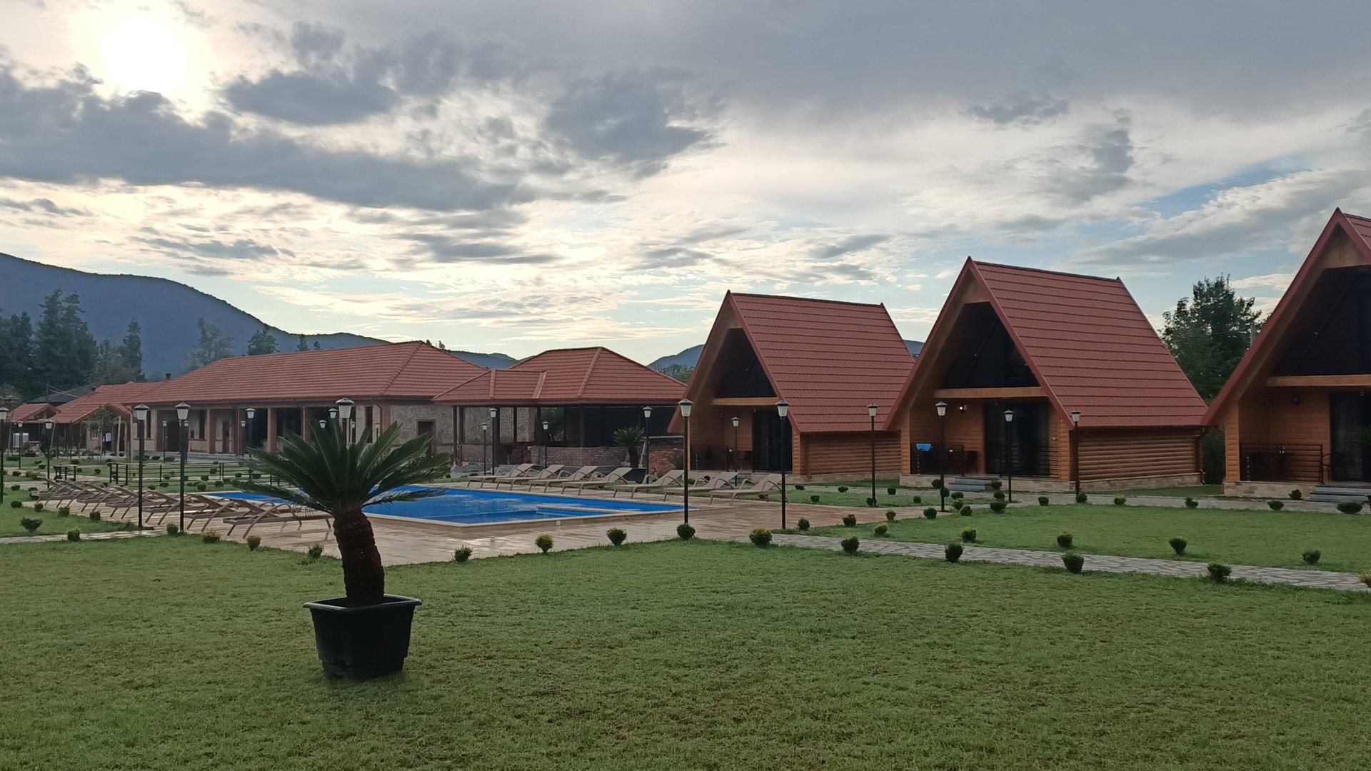 2024, сентябрь, Грузия, 1-й день - сбор группы в Кутаиси, переезжаем в Самегрело