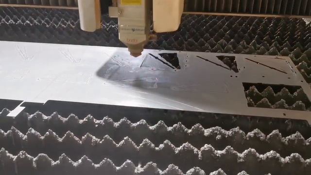 Лазерная резка, черная сталь, лист 3 мм