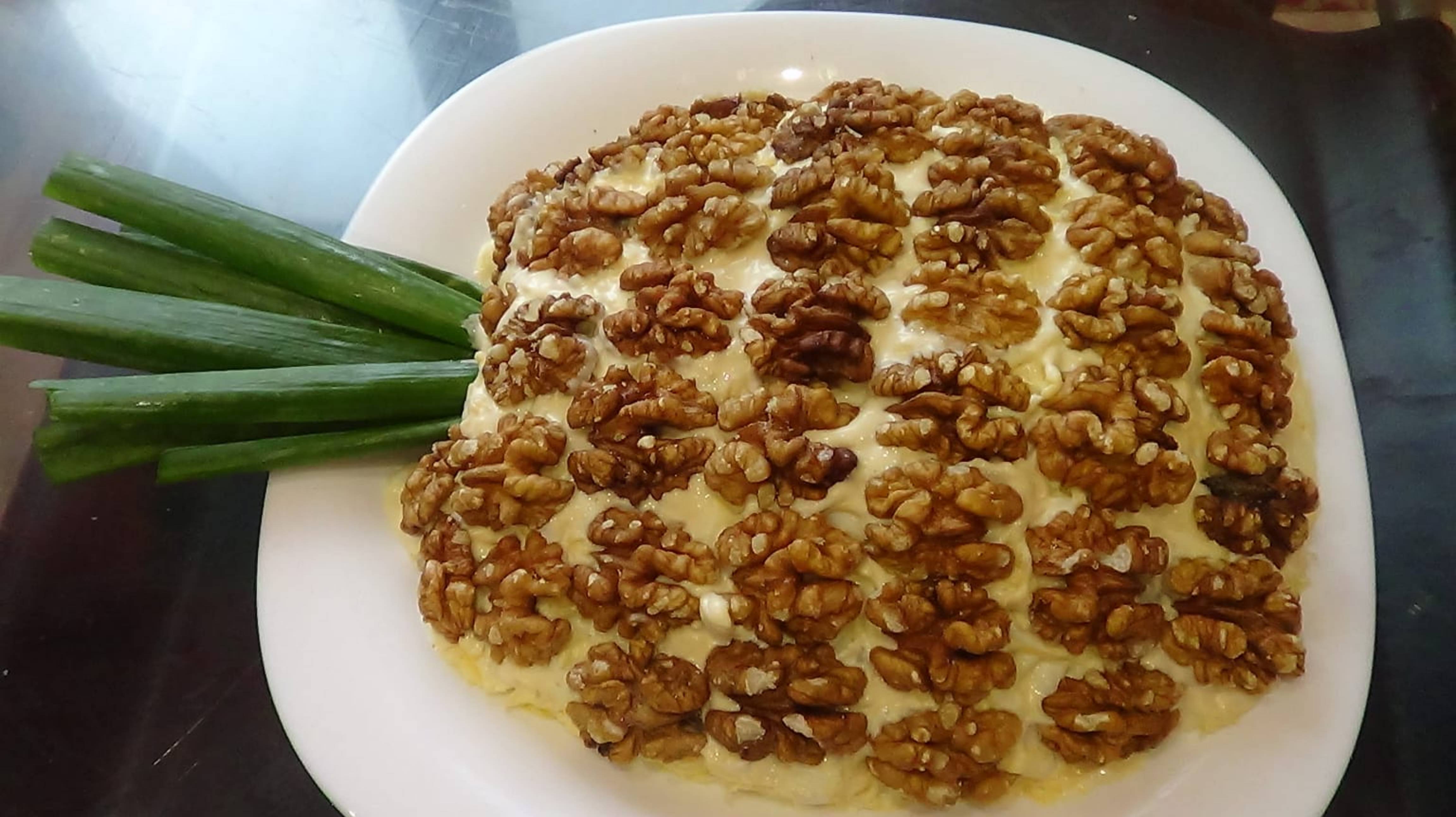 Праздничный салат Ананас