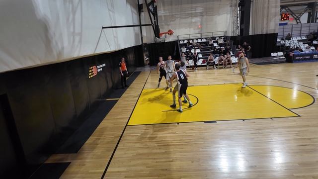 Бывает не залетает.