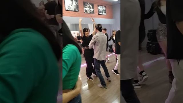 4 этапа освоения нового танцевального элемента на тренировке. Бачата танец. Bachata.