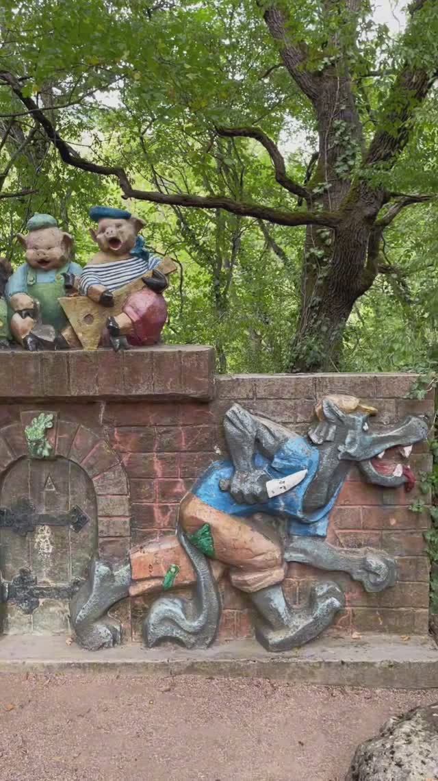 Поляна Сказок в Ялте-это целый сказочный мир