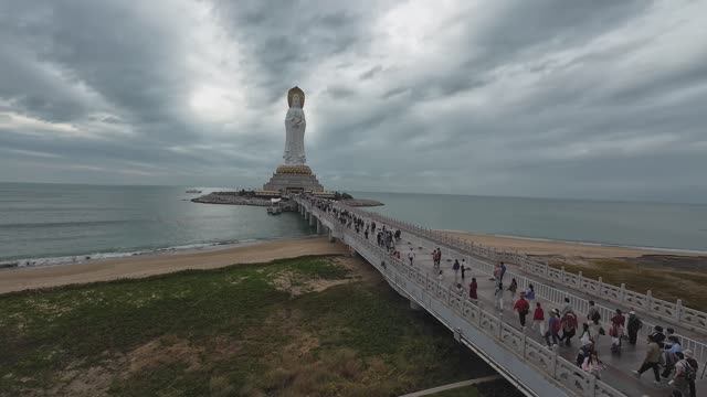 Прогулка в Китае о. Хайнань. Центр буддизма Наньшань.
