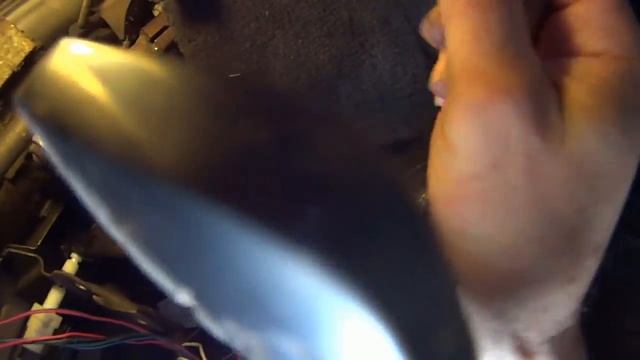 Audi 100 C3 quattro 1986 г. Замена главного цилиндра сцепления.