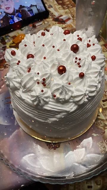 Простой и вкусный бисквитный тортик с консервированными персиками ☺️