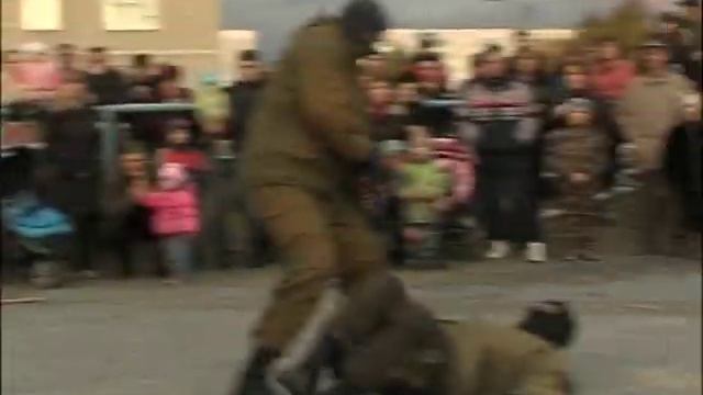 2009 10 01  Мегион  спецназ полиции наркоконтроля показательные выступления